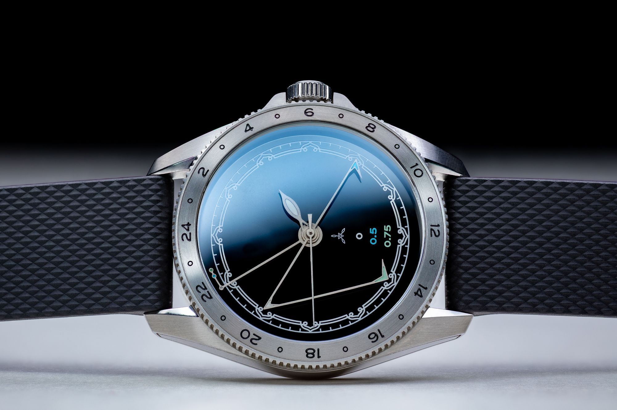 The GMT Watch That Finally Solves Half-Hour Time Zones