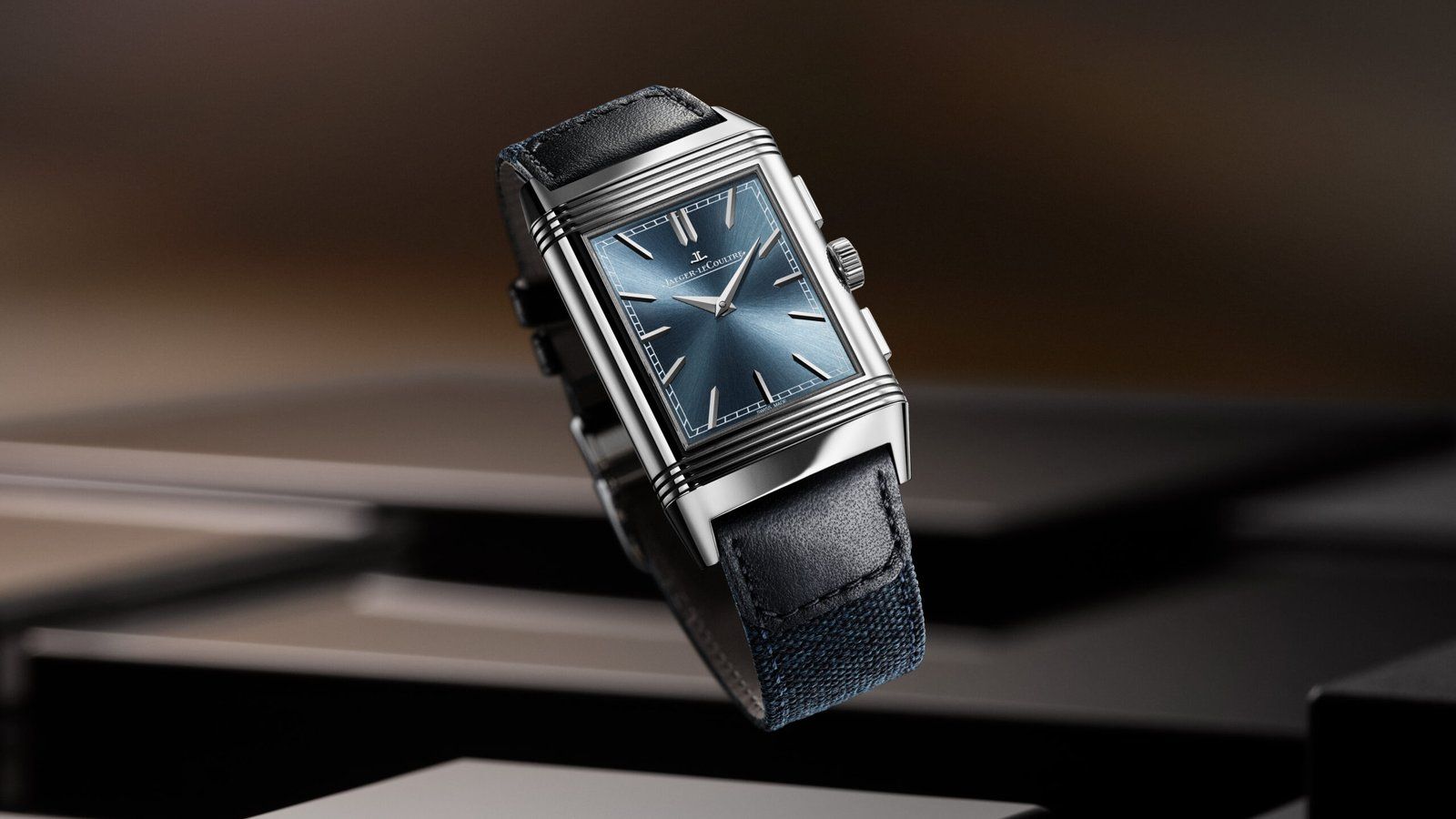 Jaeger-LeCoultre Reverso Tribute Chronograph Blends Old & Ne