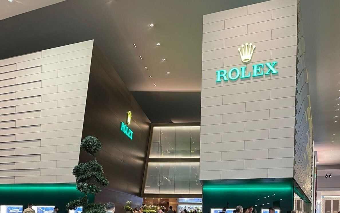 Explore the latest first-look-rolex-booth-the-all-new-air-king-at ...
