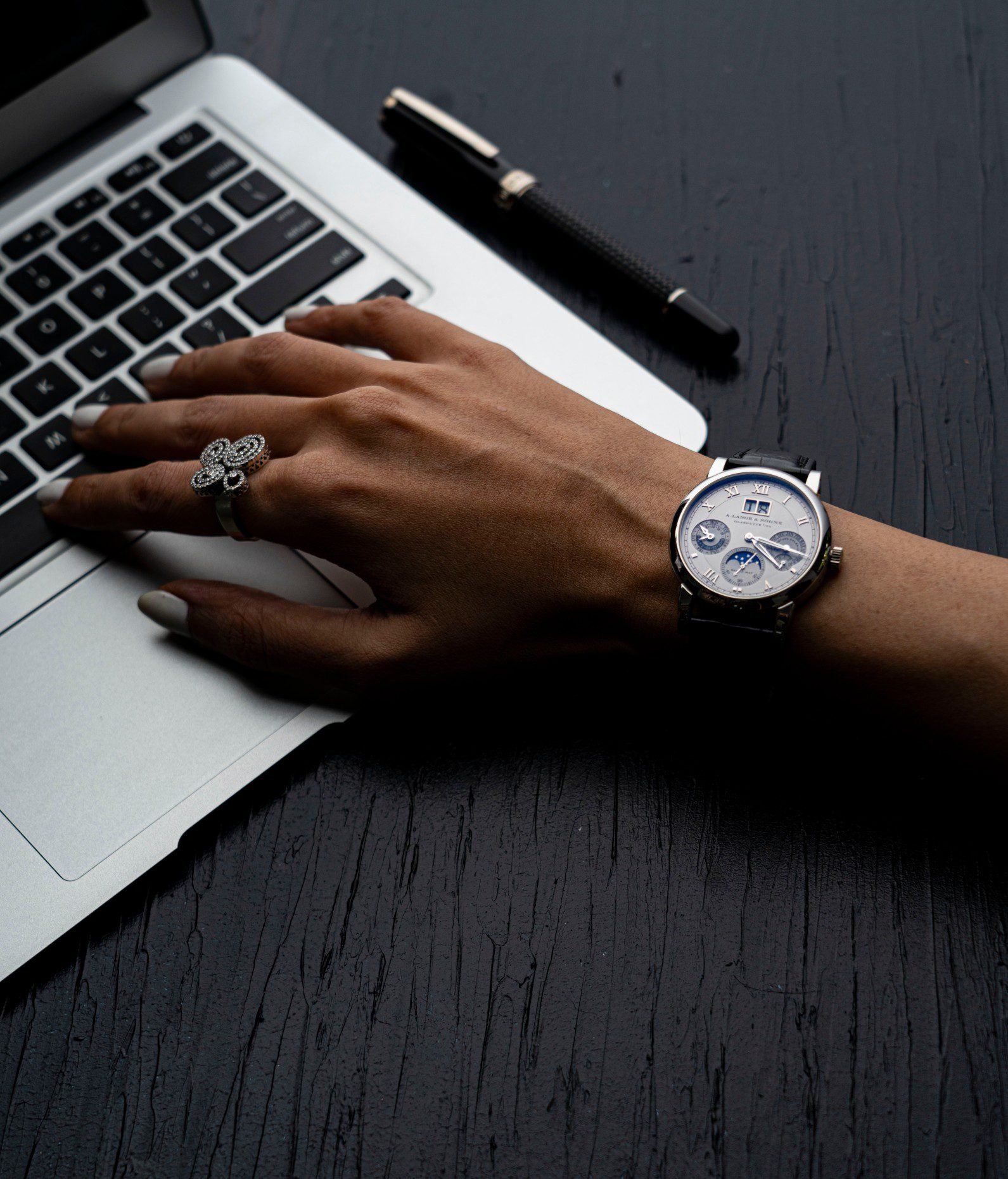 Art Of Watch Collecting l The Hour Markers